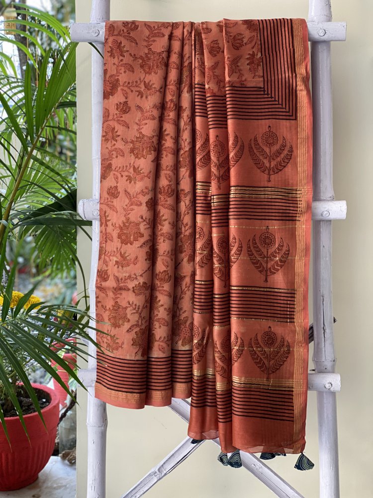 Saris