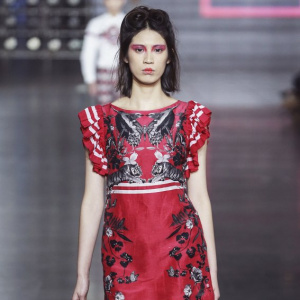 Harbin Fashion Week Look 12 | Tigris All-over Printed Dress with Double ...